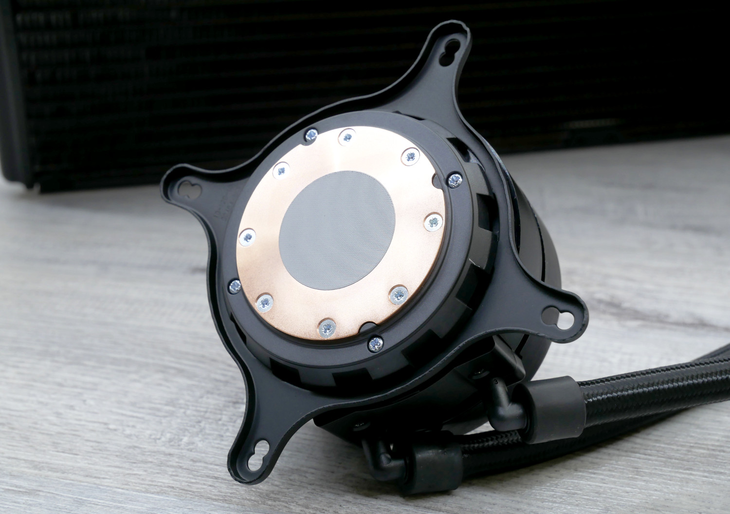 Обзор и тест жидкостной системы охлаждения NZXT Kraken X72